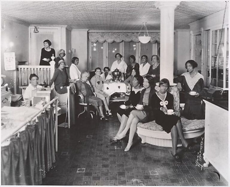 James Van Der Zee: The Photographer of Black Possibility - KOLUMN Magazine